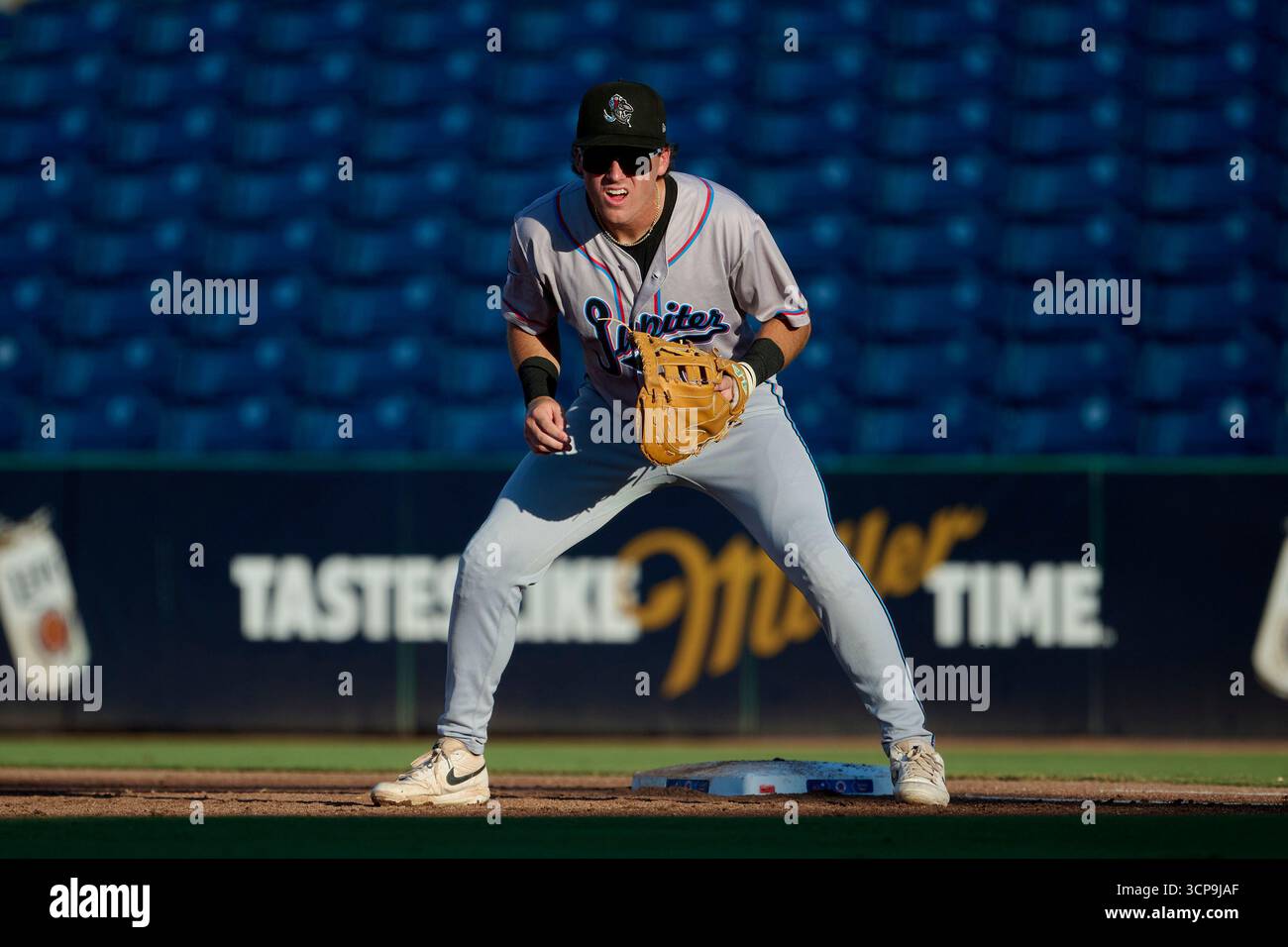 Jupiter Hammerheads first baseman Cam Clayton (18) during an MiLB ...