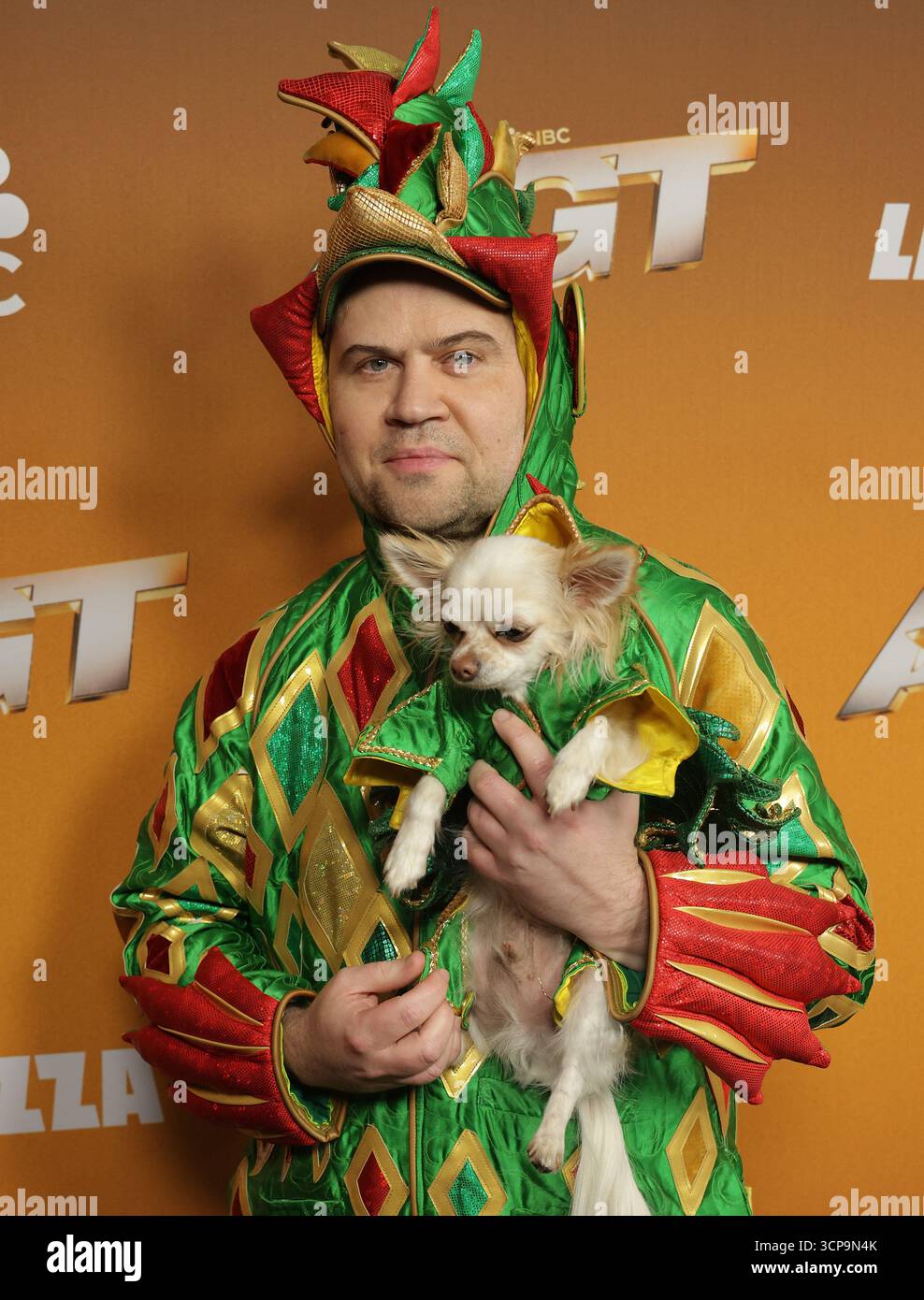 Pasadena, USA. 24th Sep, 2025. Piff the Magic Dragon attends the ...