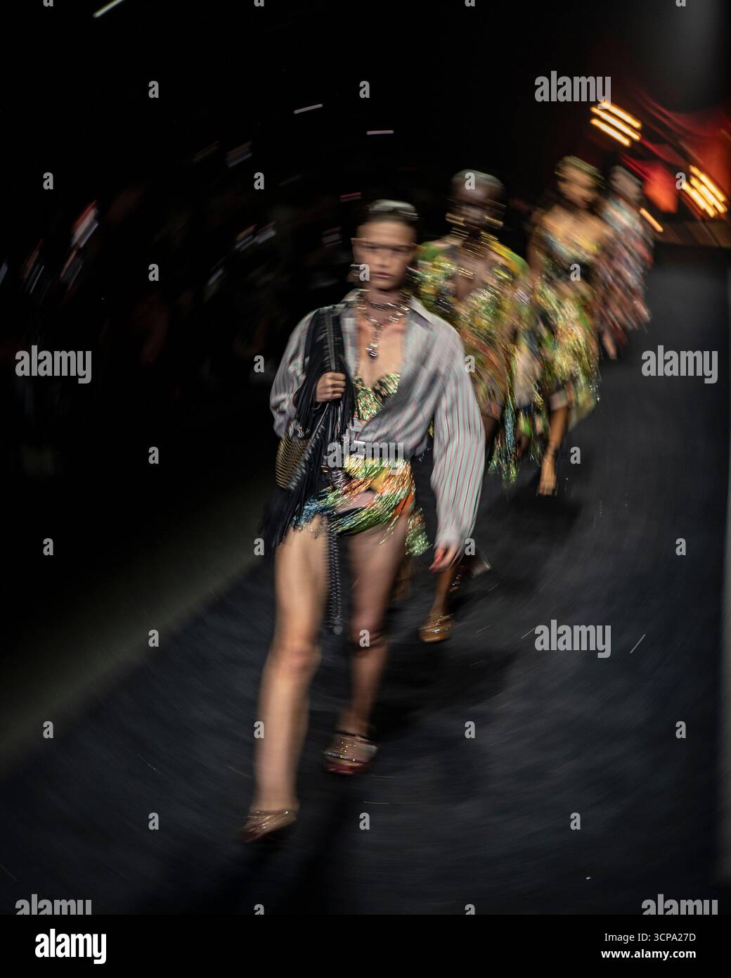 Milan Fashion Week - Women S/S 2026 Etro Fashion Show Vibes Milan ...