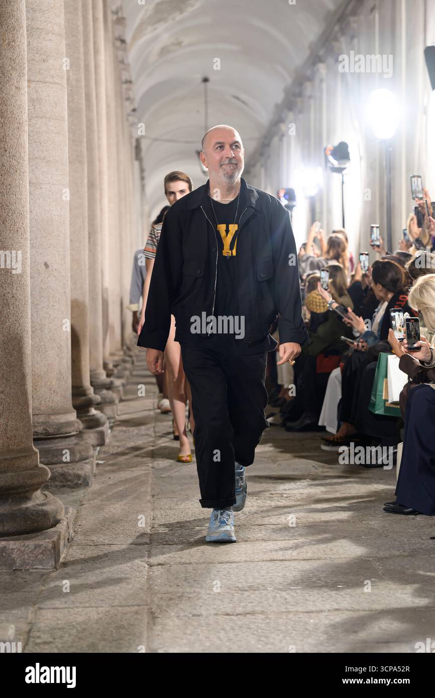 Alberto Caliri Milan Fashion Week - Women S/S 2026 Missoni Fashion Show ...