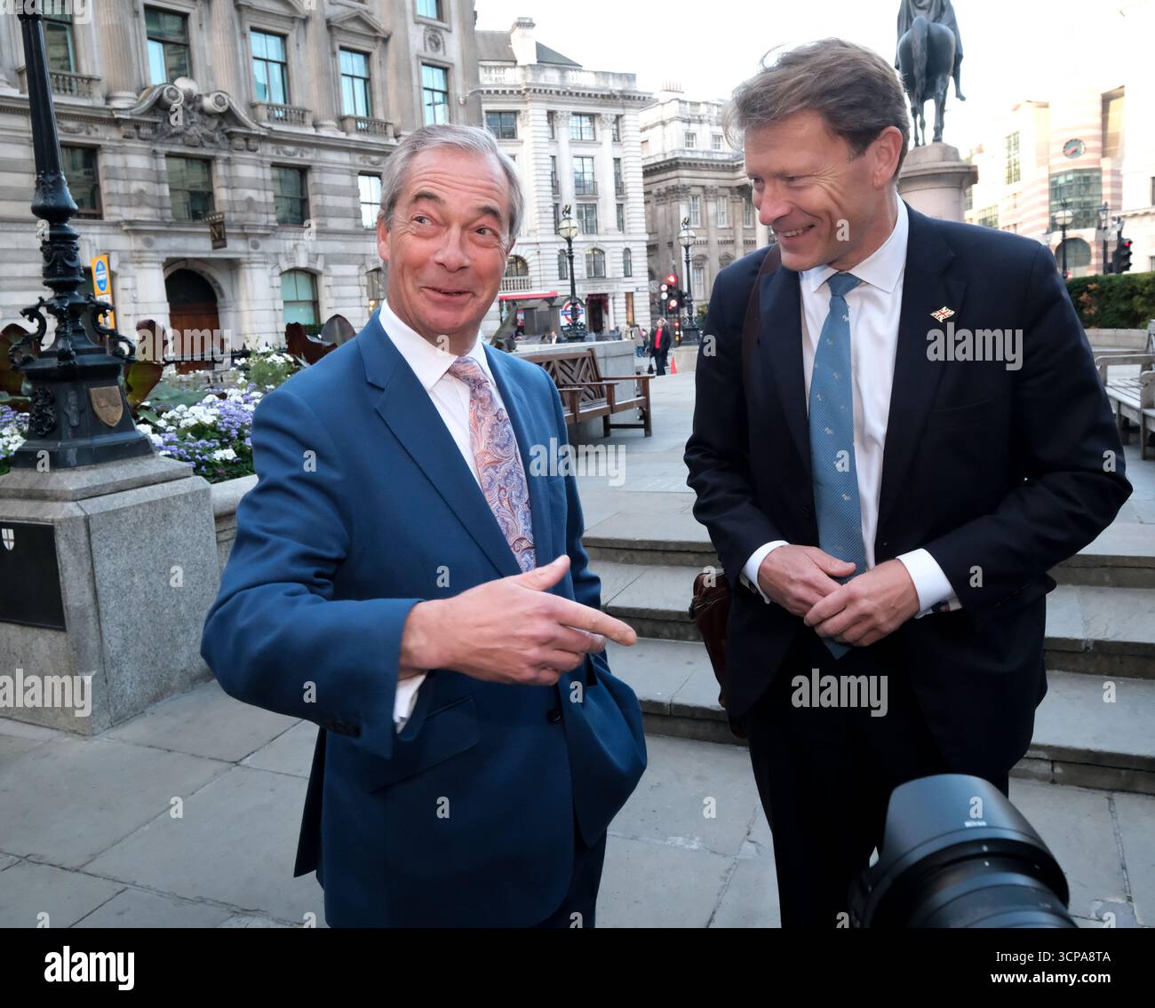 Bank of England, London, UK. 25th Sep 2025. Reform Party UK: Nigel ...