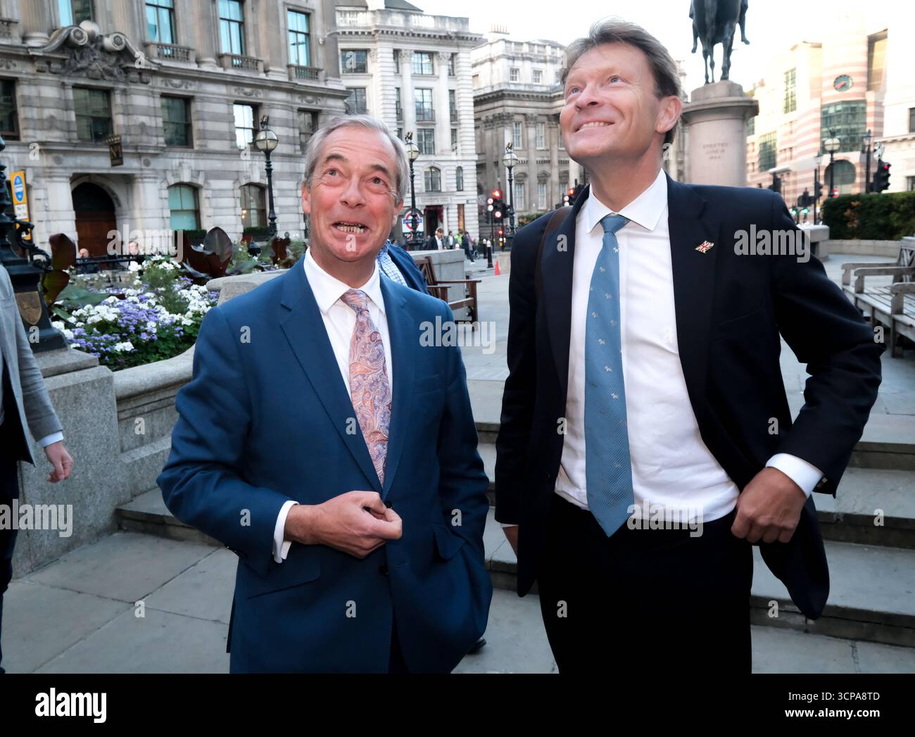 Bank of England, London, UK. 25th Sep 2025. Reform Party UK: Nigel ...