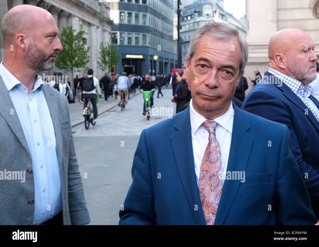 Bank of England, London, UK. 25th Sep 2025. Reform Party UK: Nigel ...