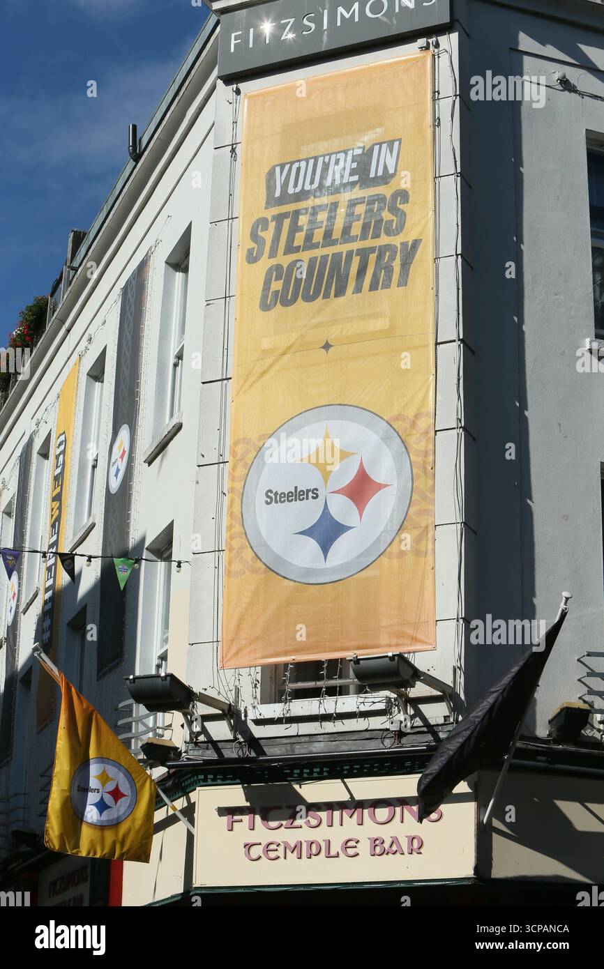 Dublin, Ireland - 23rd September 2025 - Fitzsimon's pub in Temple Bar ...