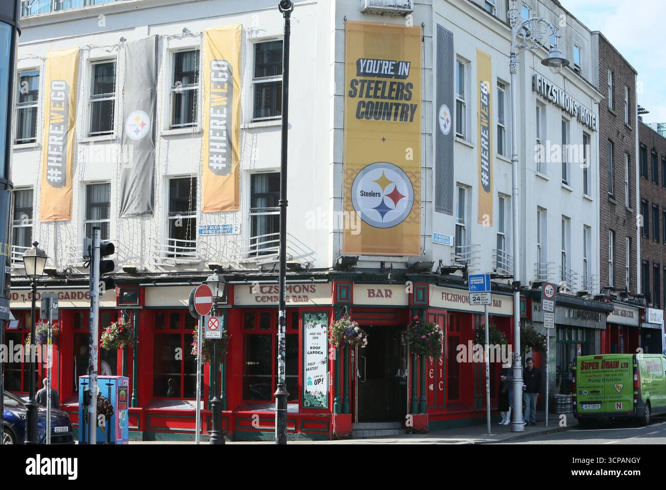 Dublin, Ireland - 23rd September 2025 - Fitzsimon's pub in Temple Bar ...