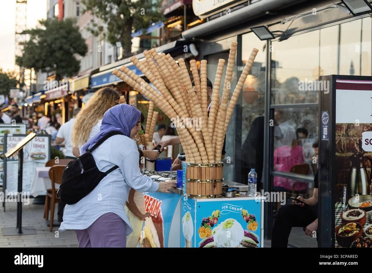 Traditional turkish ice cream dondurma stall in Istanbul, Turkey Stock ...