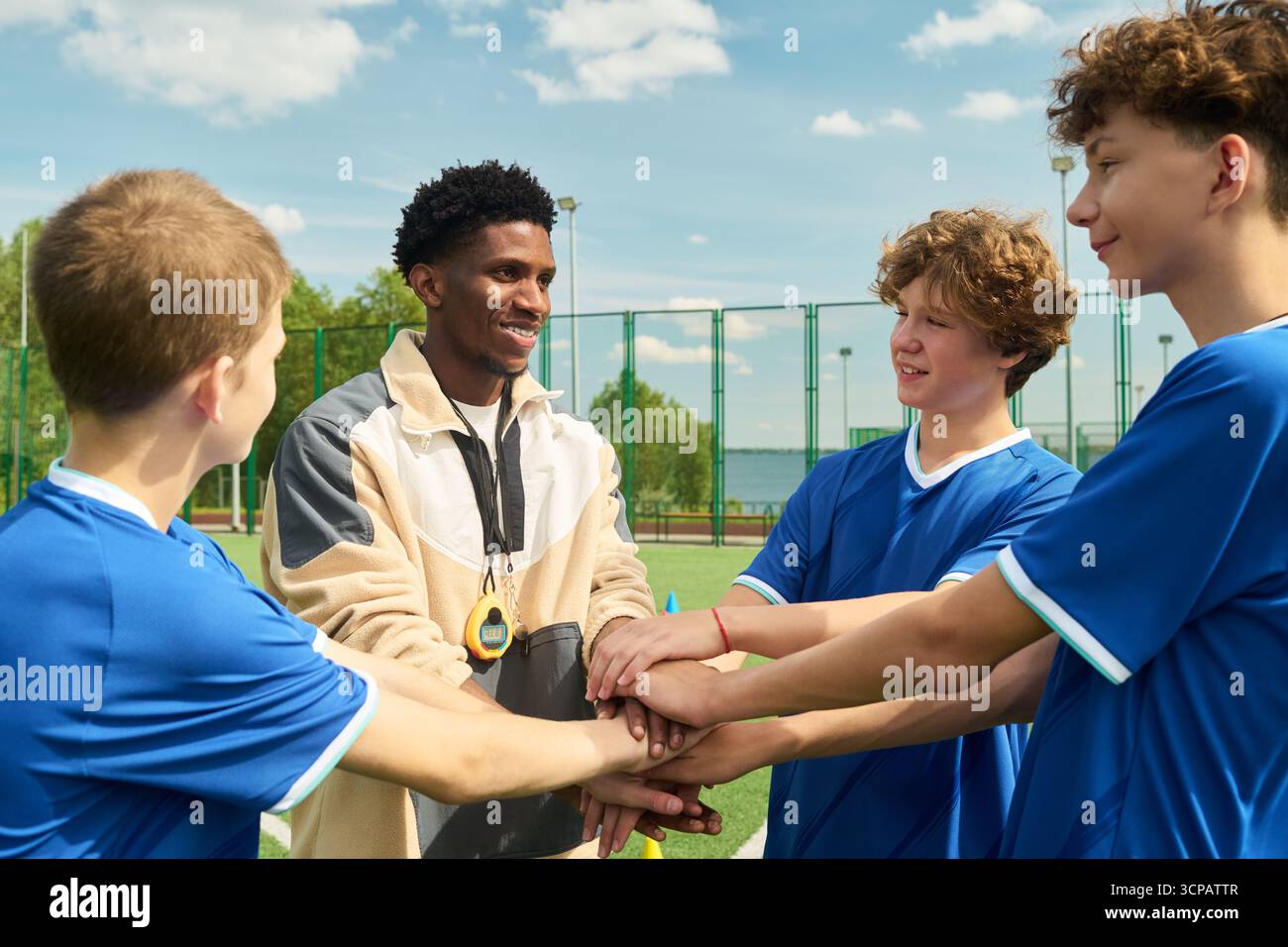 Teen athlete unity hi-res stock photography and images - Alamy
