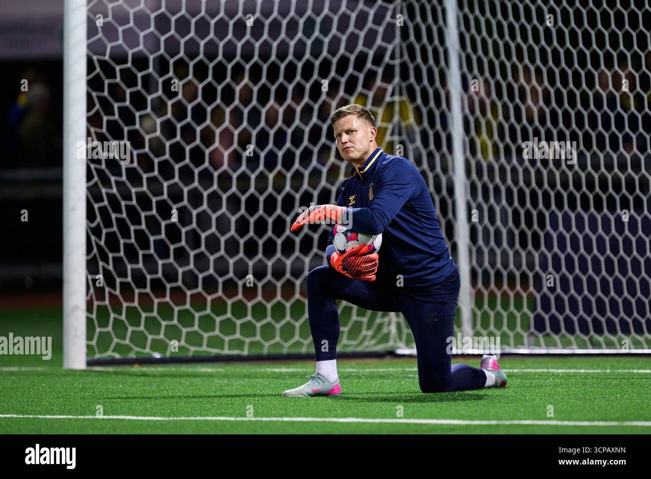 Copenhagen, Denmark. 24th, September 2025. Goalkeeper Patrick Pentz of ...