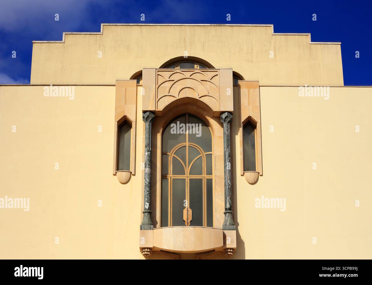 Neo moorish architectural style hi-res stock photography and images - Alamy