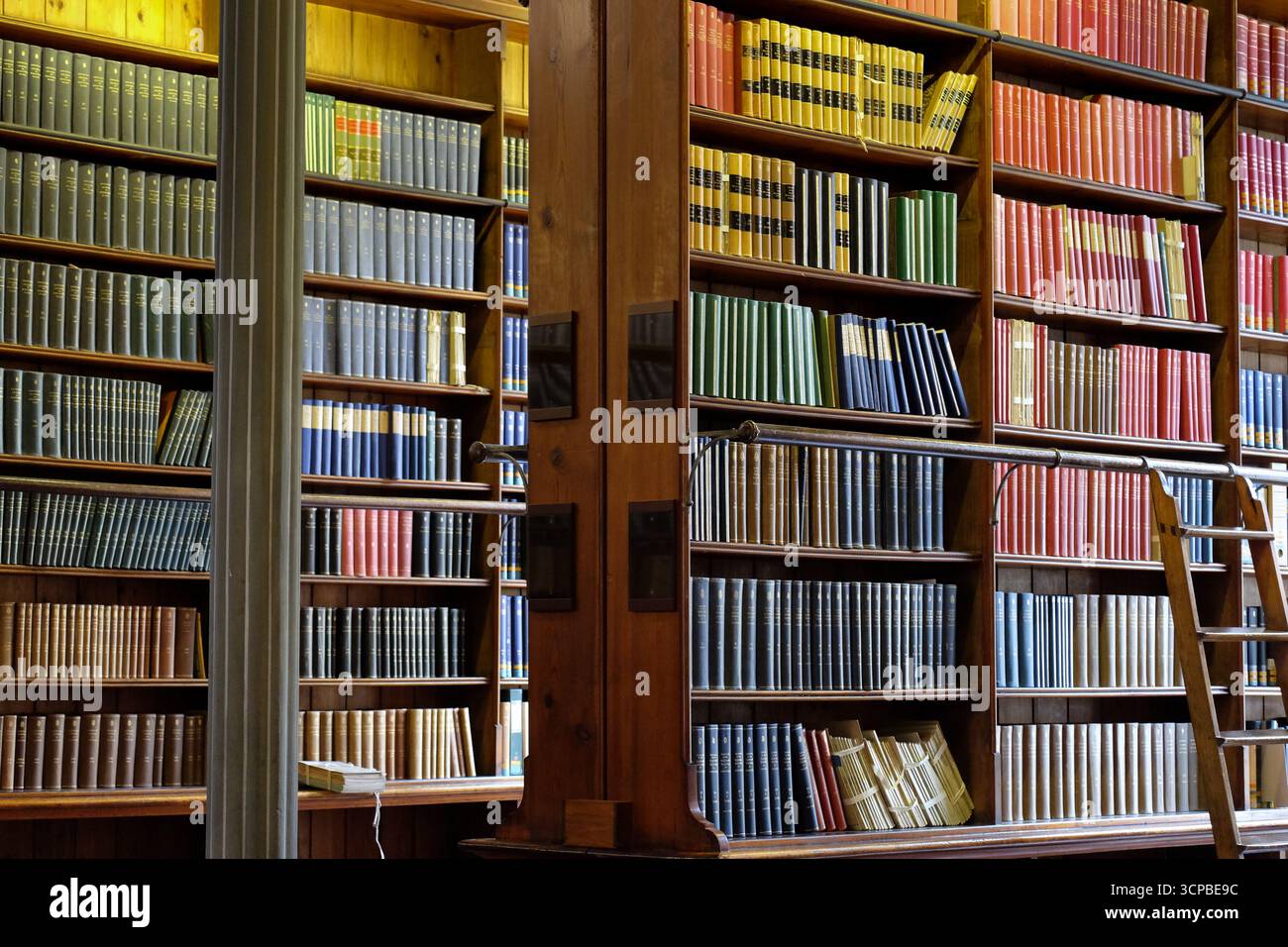 Historic library featuring wooden hi-res stock photography and images ...