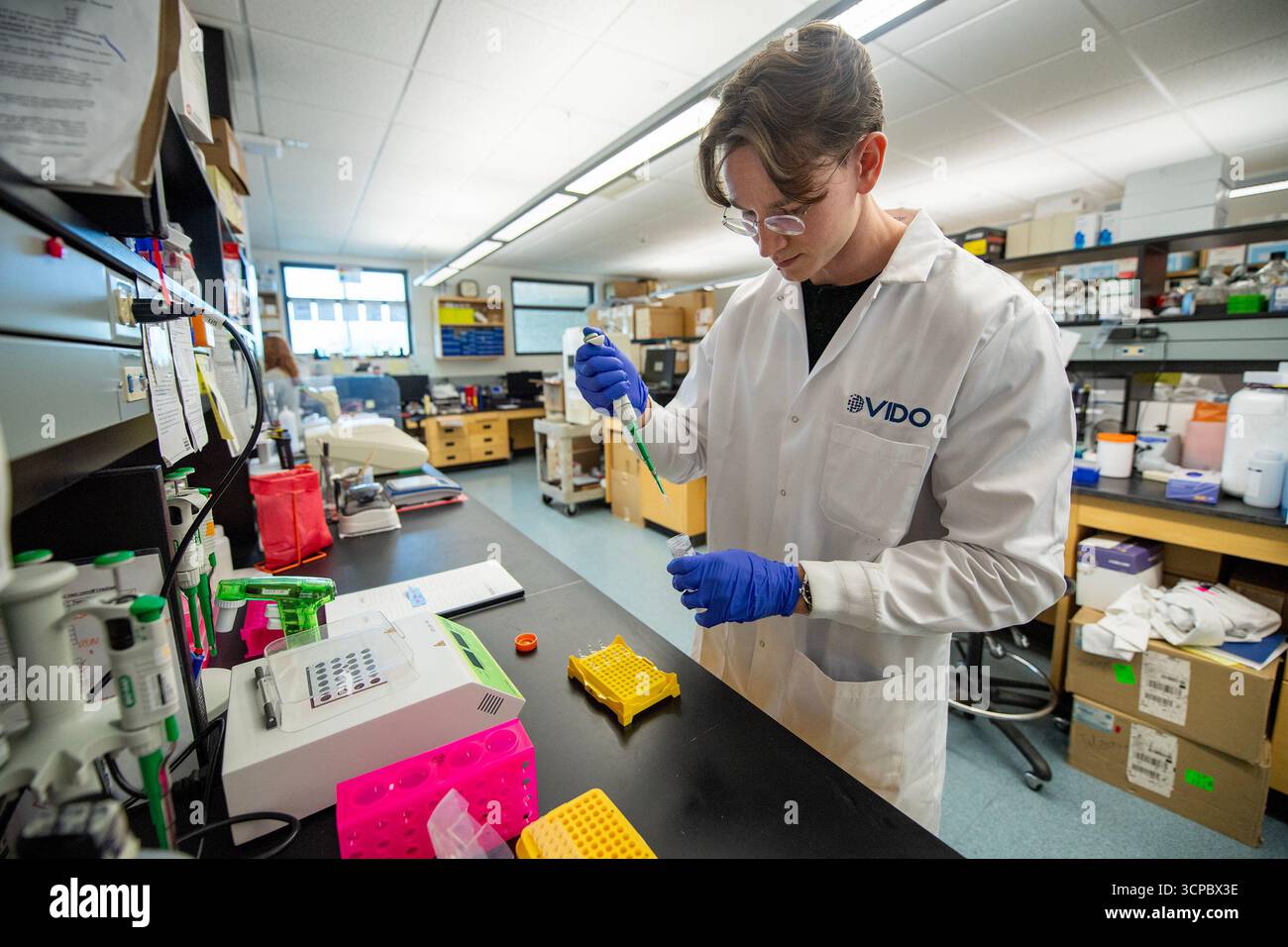 Vaccine and Infectious Disease Organization (VIDO) researchers ...
