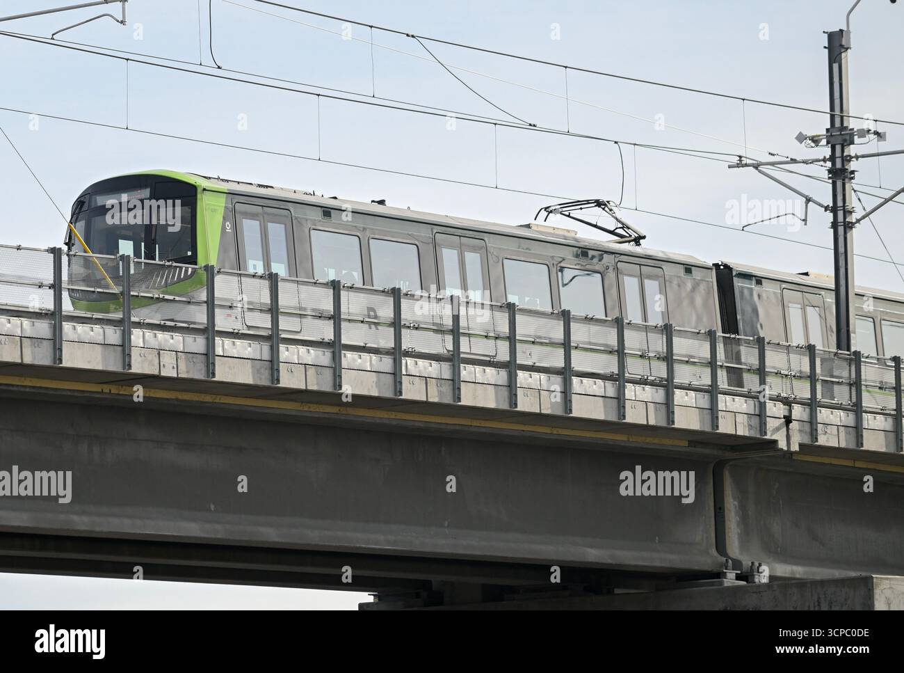 CDPQ Infra tiendra une conférence de presse ce jeudi. Un train du ...