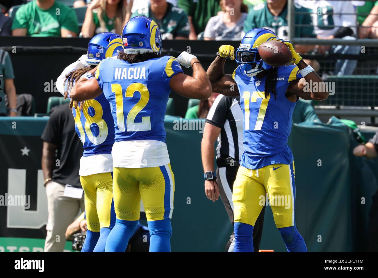 Los Angeles Rams wide receiver Davante Adams (17) celebrates his ...