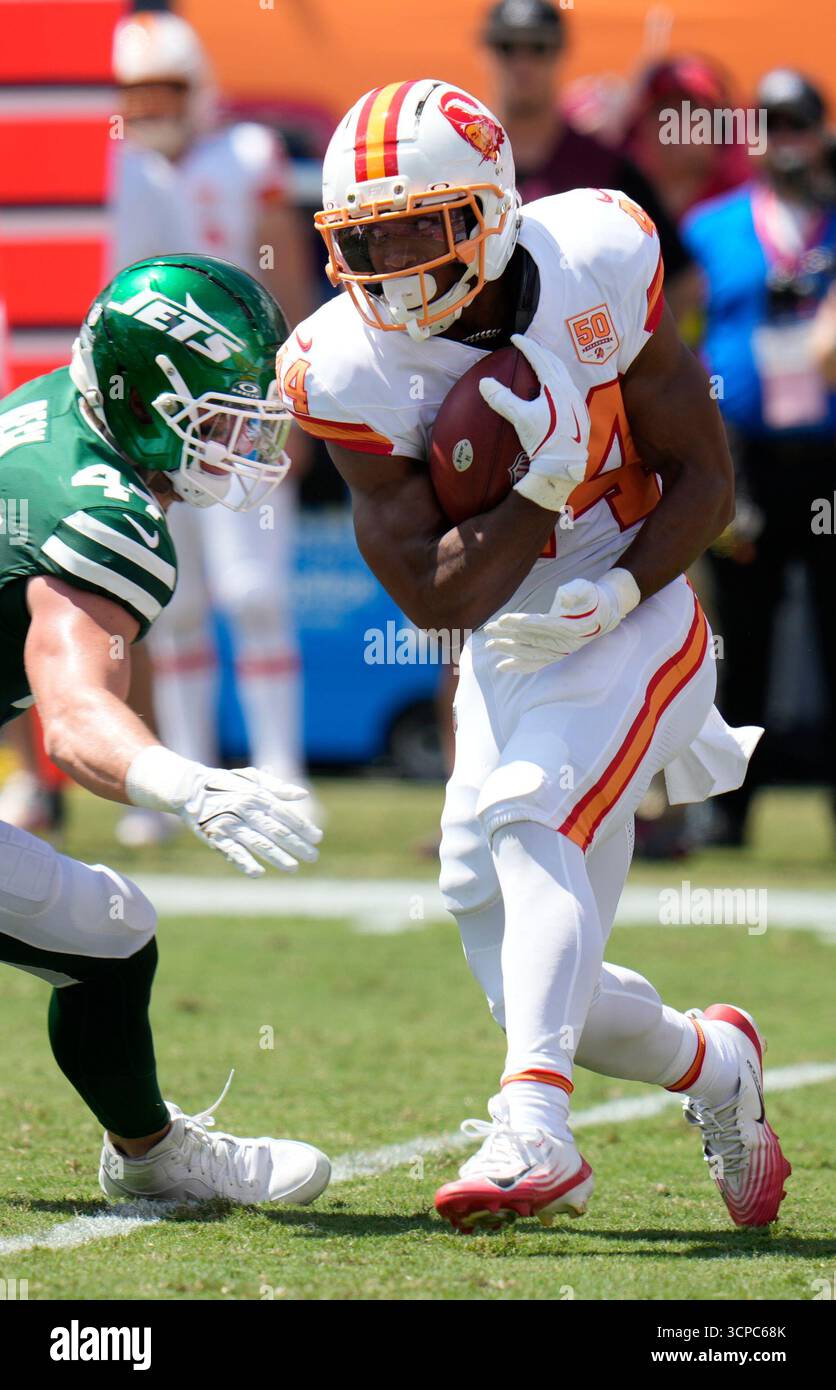 Tampa Bay Buccaneers running back Sean Tucker (44) against the New York ...
