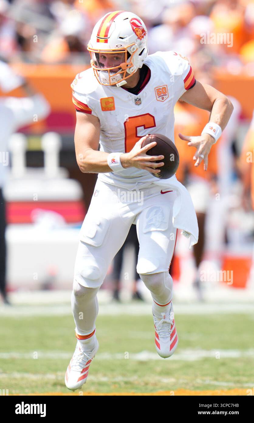 Tampa Bay Buccaneers quarterback Baker Mayfield (6) rushes against the ...