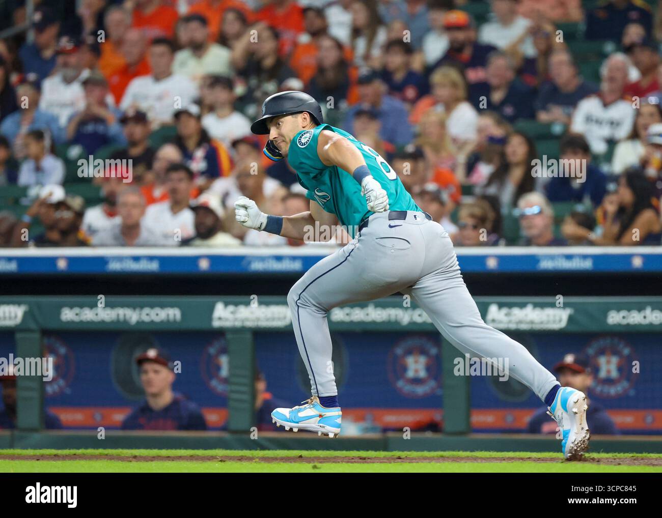 HOUSTON, TX - SEPTEMBER 21: Seattle Mariners designated hitter Dominic ...