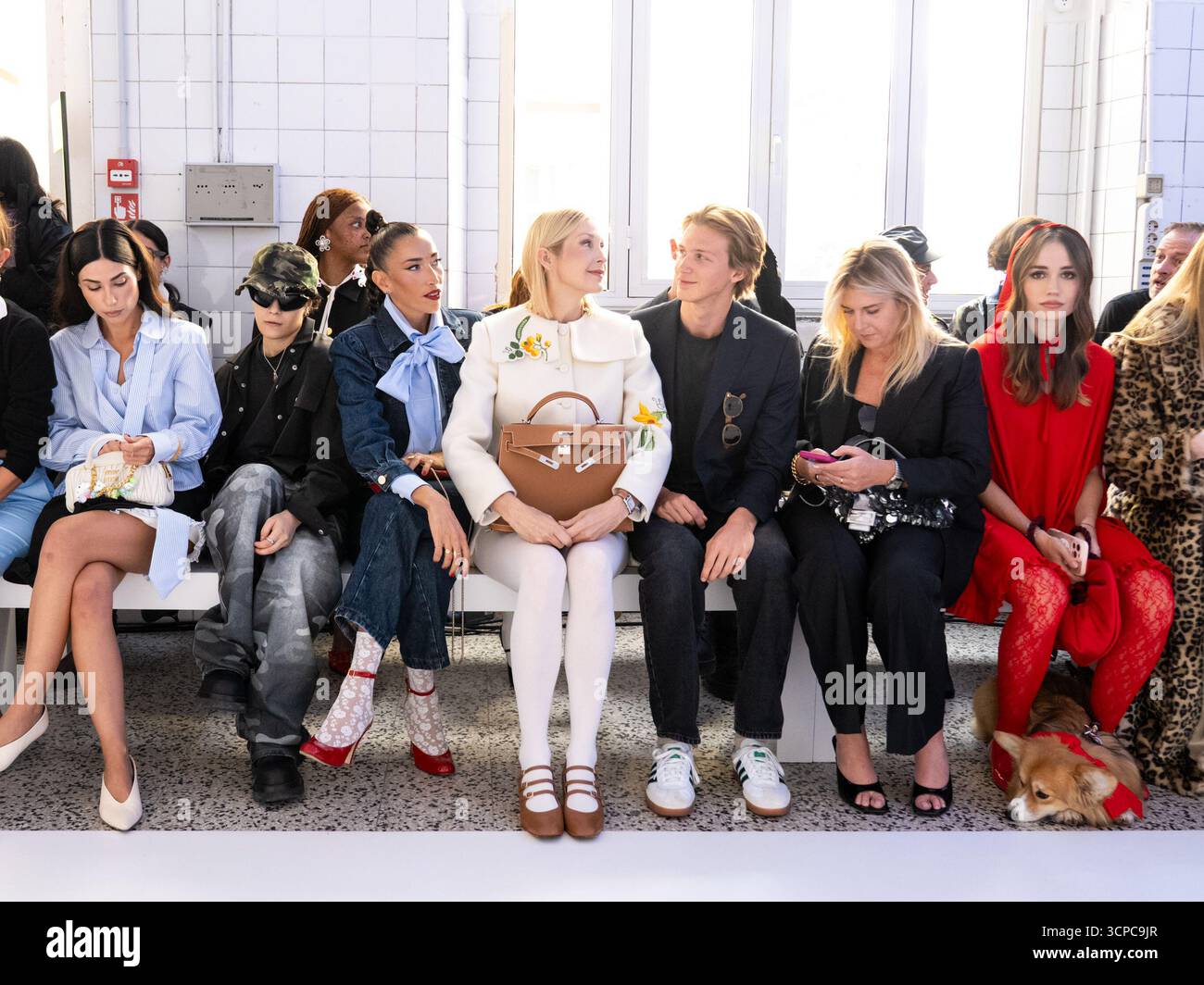 Valentina Marzullo , SENZA CRI Cristiana Carella , Nina Zilli , Kelly ...