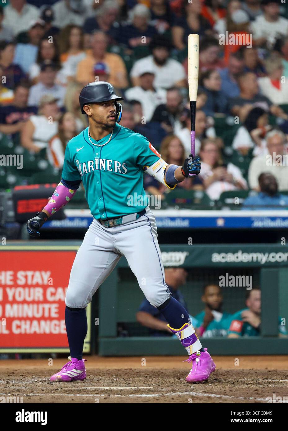 HOUSTON, TX - SEPTEMBER 21: Seattle Mariners center fielder Julio ...