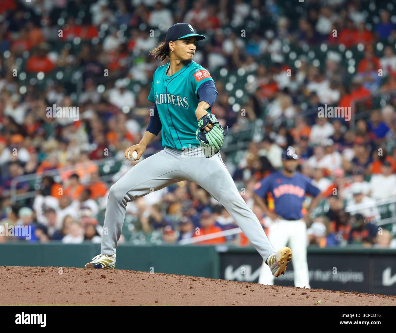 HOUSTON, TX - SEPTEMBER 21: Seattle Mariners relief pitcher Carlos ...