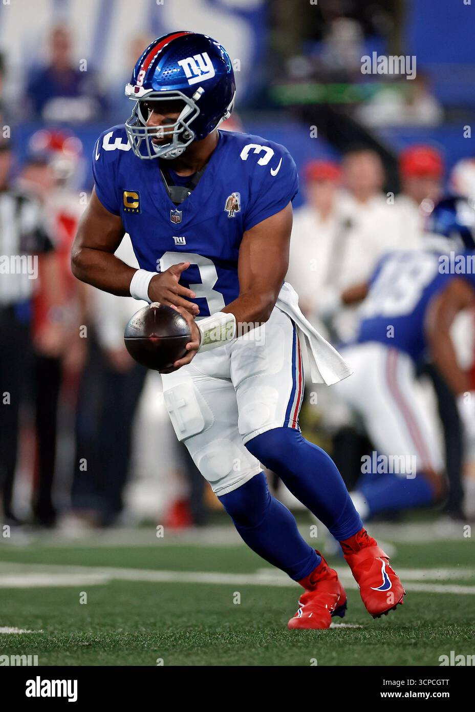 New York Giants quarterback Russell Wilson (3) in action during an NFL ...