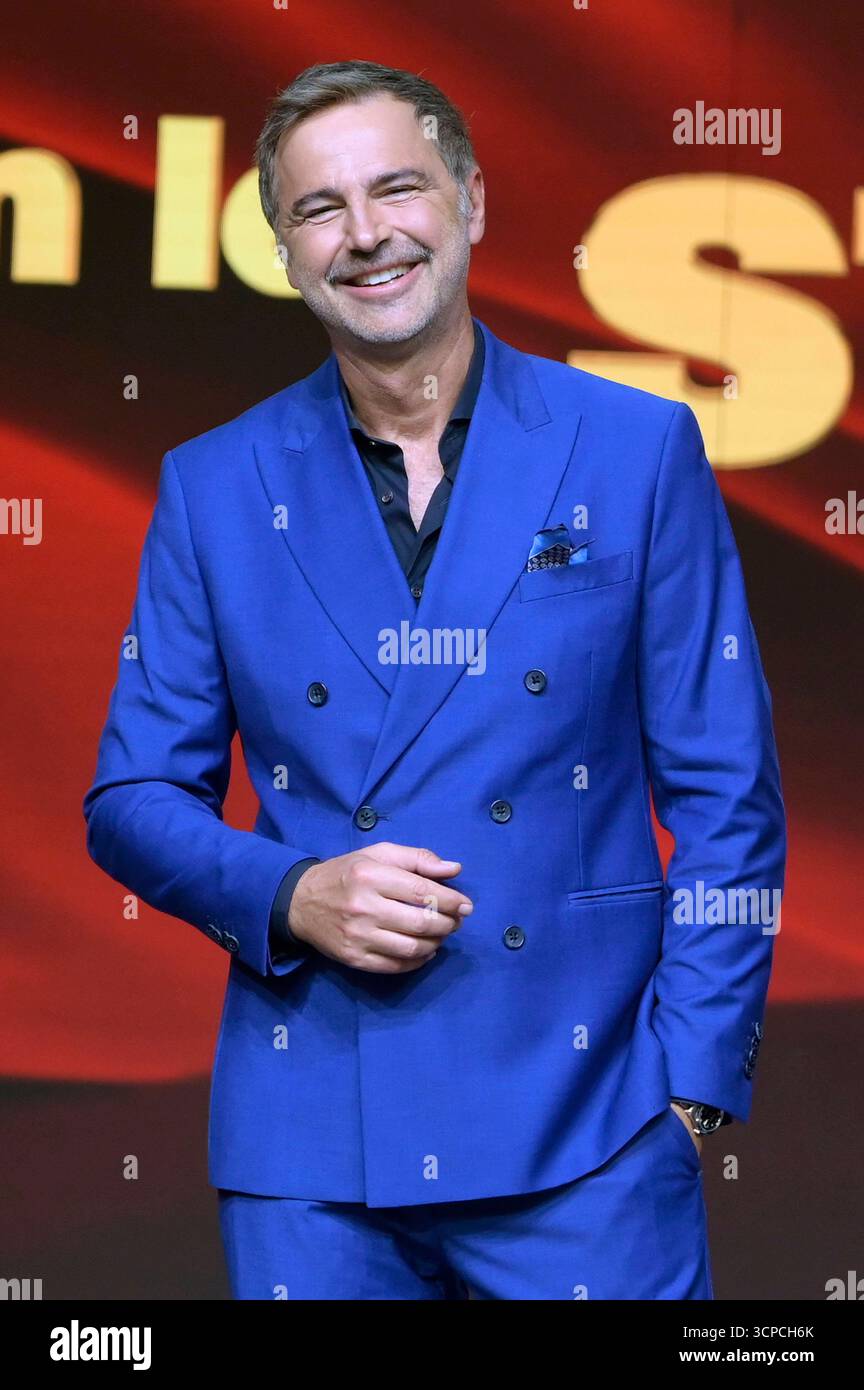 Beppe Convertini beim Photocall zur Rai Tanzshow Ballando con le stelle 2025 im Auditorium Rai ...