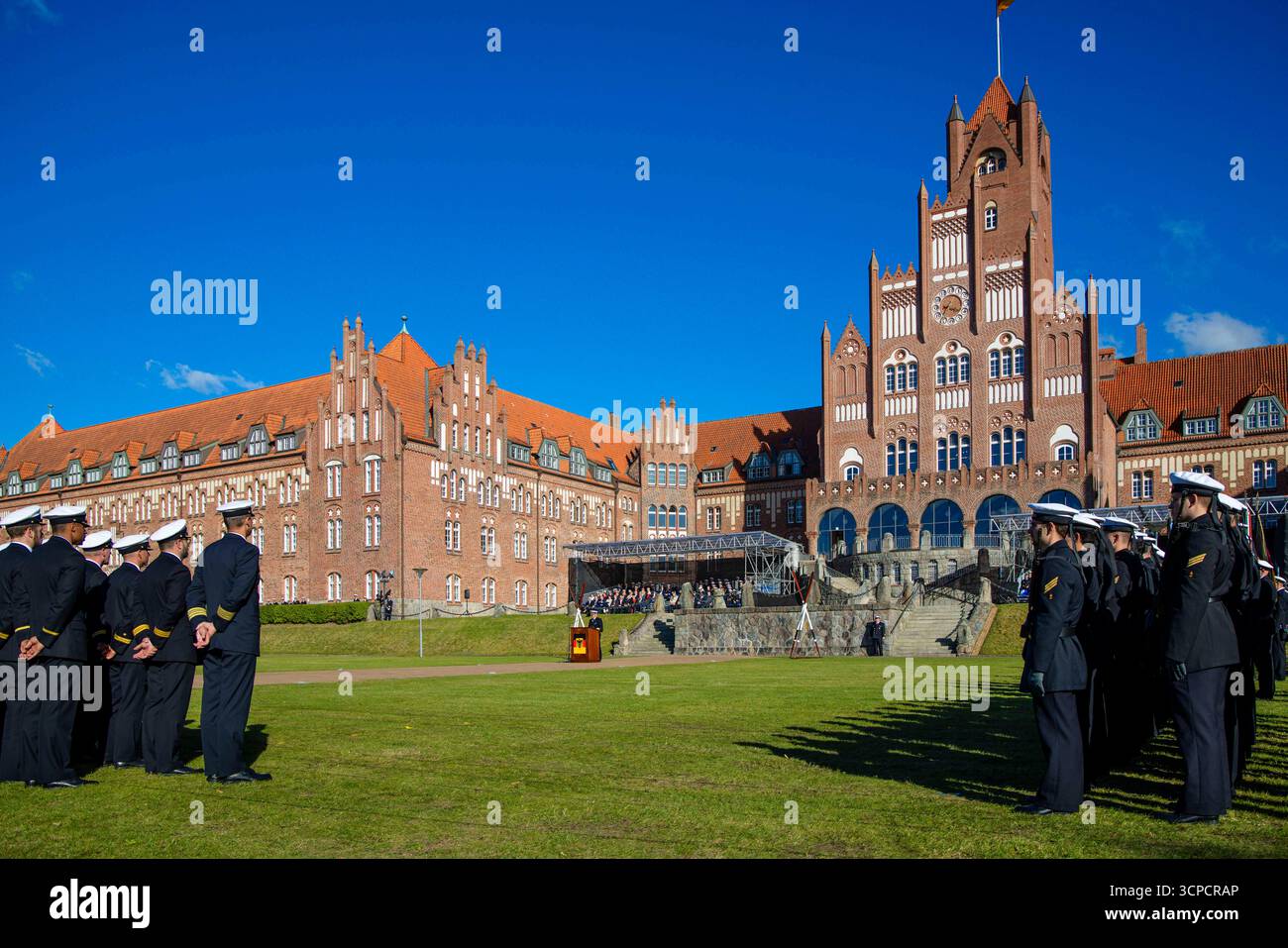 Flensburg, Germany. 25th Sep, 2025. Vice Admiral Jan Christian Kaack (M ...