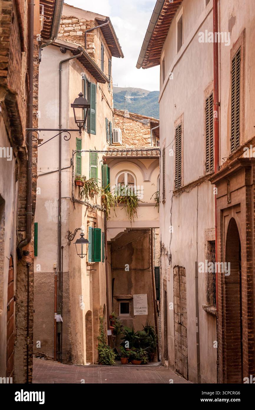 Historic Streets and Architecture of Trevi, Umbria, Italy – Medieval ...