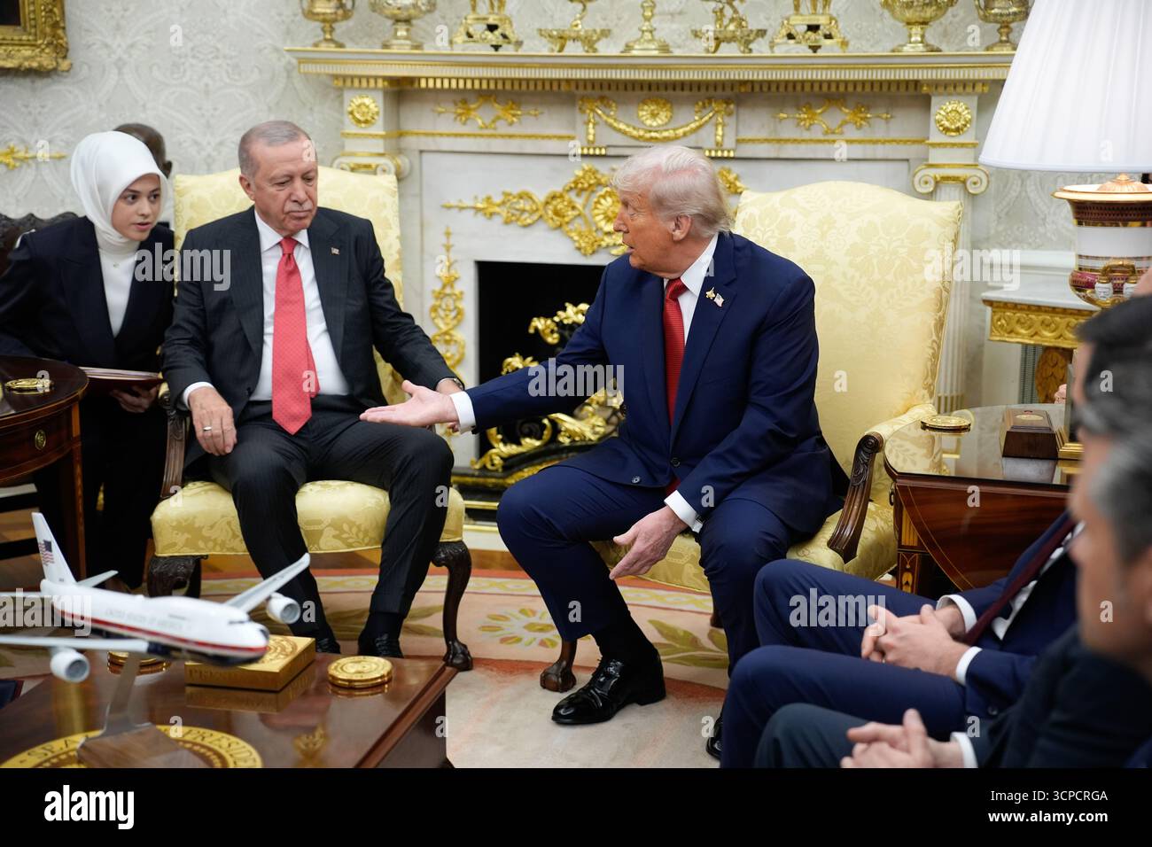 US President Donald Trump meets with Turkish President Recep Tayyip ...