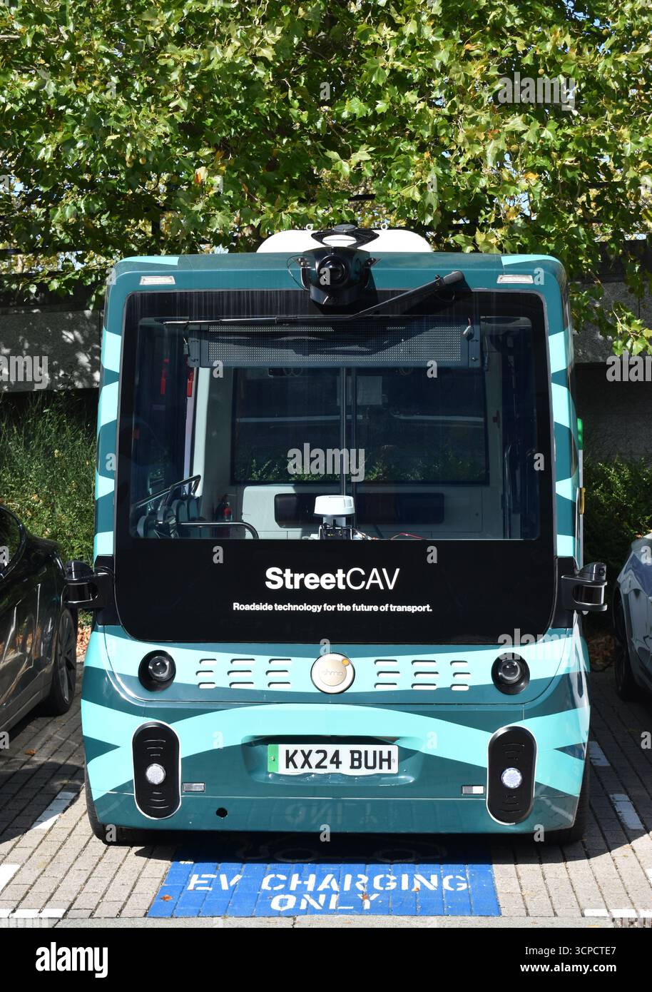Electric driverless shuttle bus hi-res stock photography and images - Alamy
