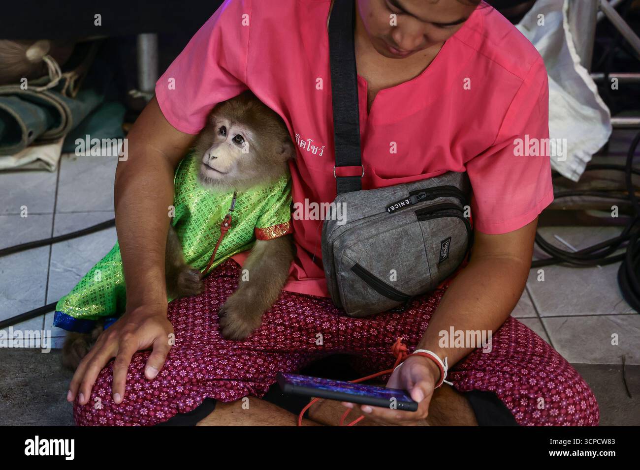 Bangkok, Bangkok, Thailand. 25th Sep, 2025. Prakit Monkey Show is a ...