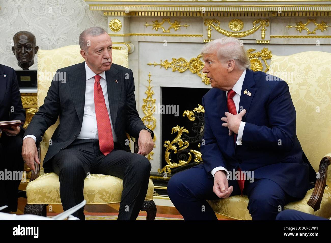 US President Donald Trump meets with Turkish President Recep Tayyip ...