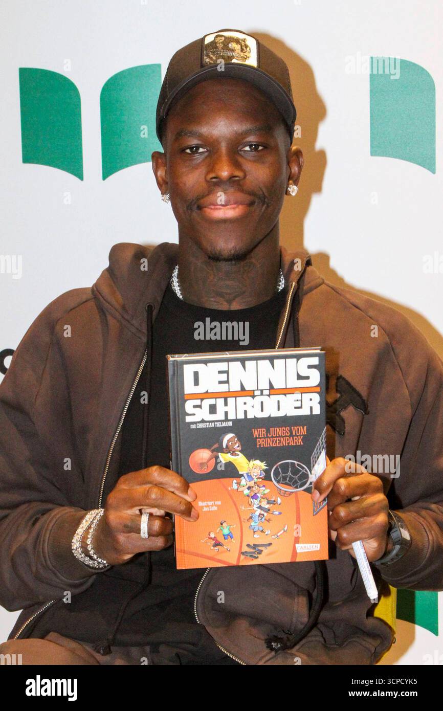 abb Dennis Mike Schröder Schroeder deutscher Basketballspieler WM und EM Sieger bei der ...