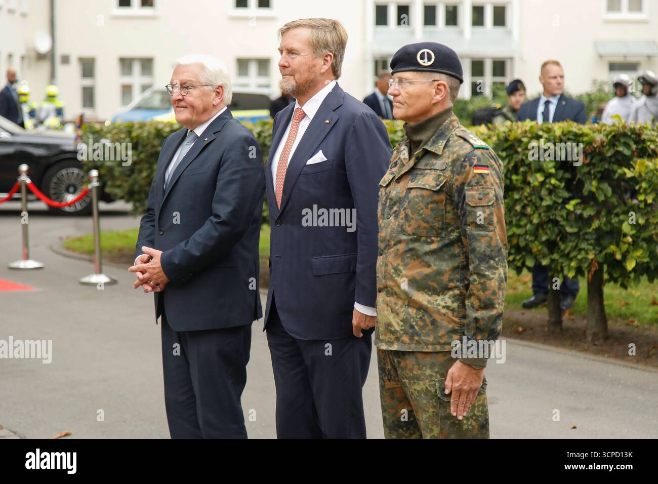 30 Jahre Deutsch-Niederländisches Corps: Bundespräsident trifft König ...