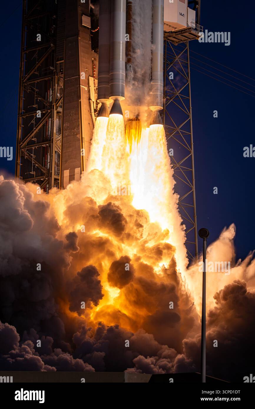 A United Launch Alliance Atlas 5 551 rocket launches 27 of Amazon’s ...