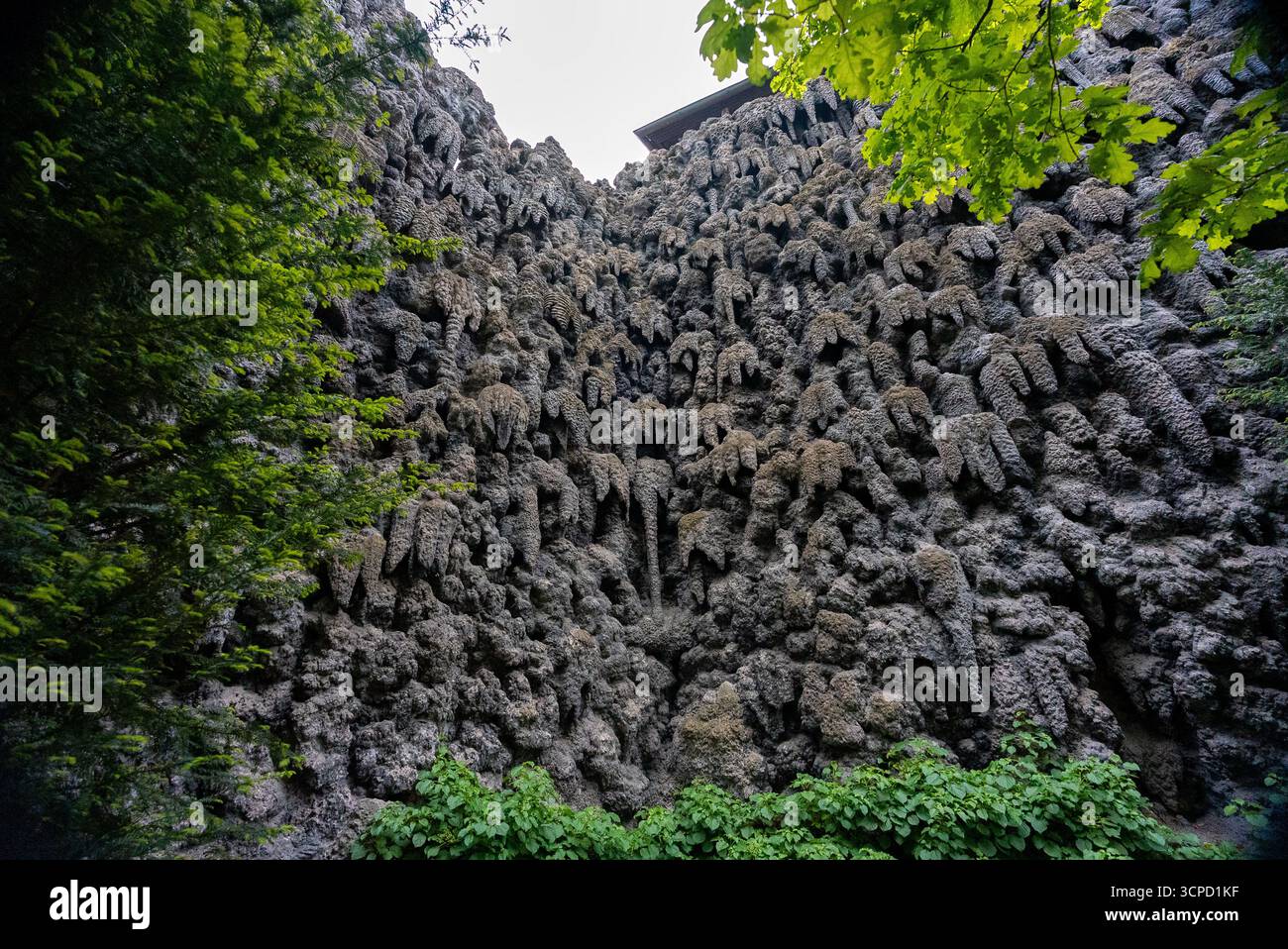 Dripstone wall wallenstein palace hi-res stock photography and images ...