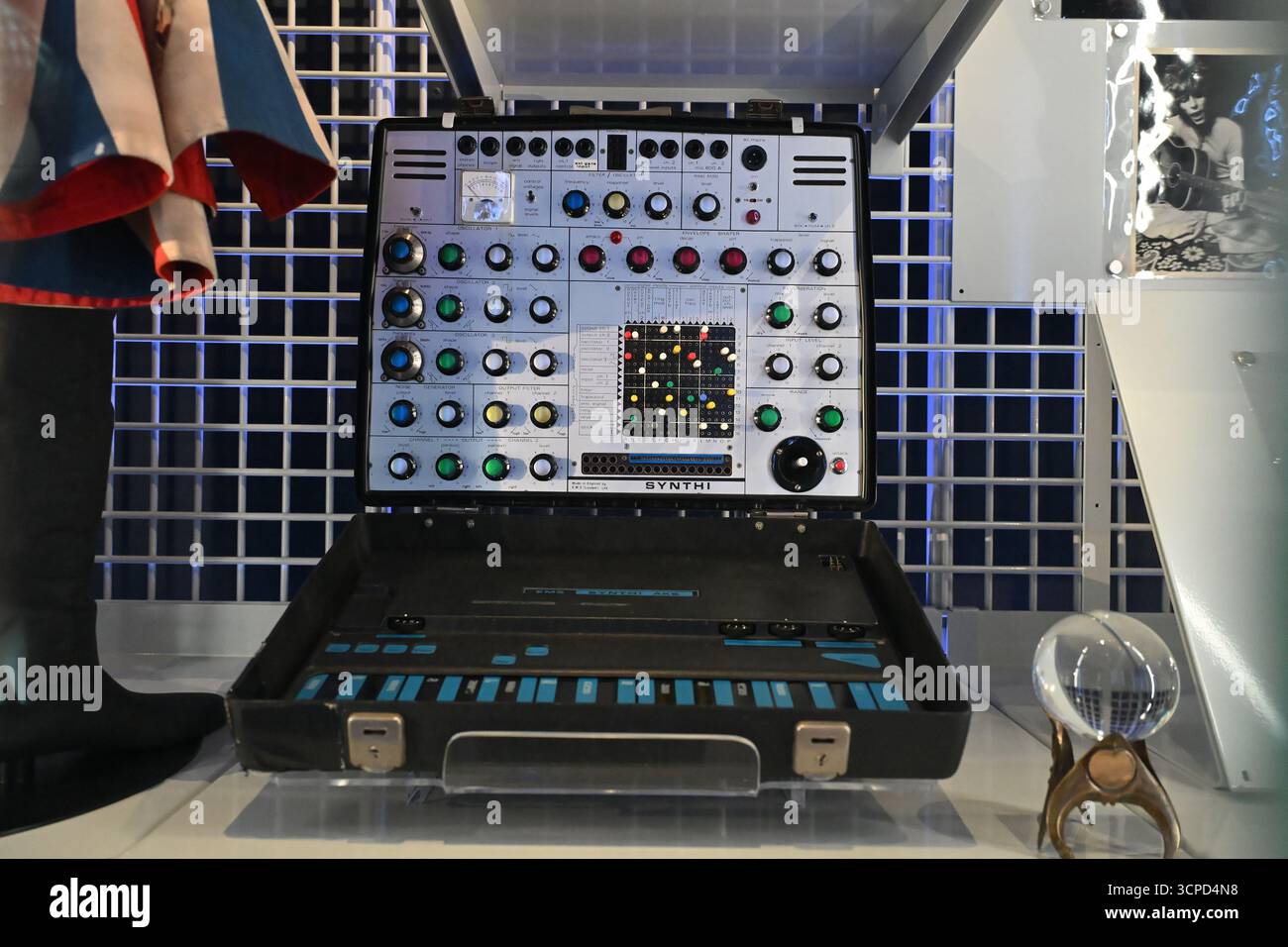 Ems synthi aks hi-res stock photography and images - Alamy