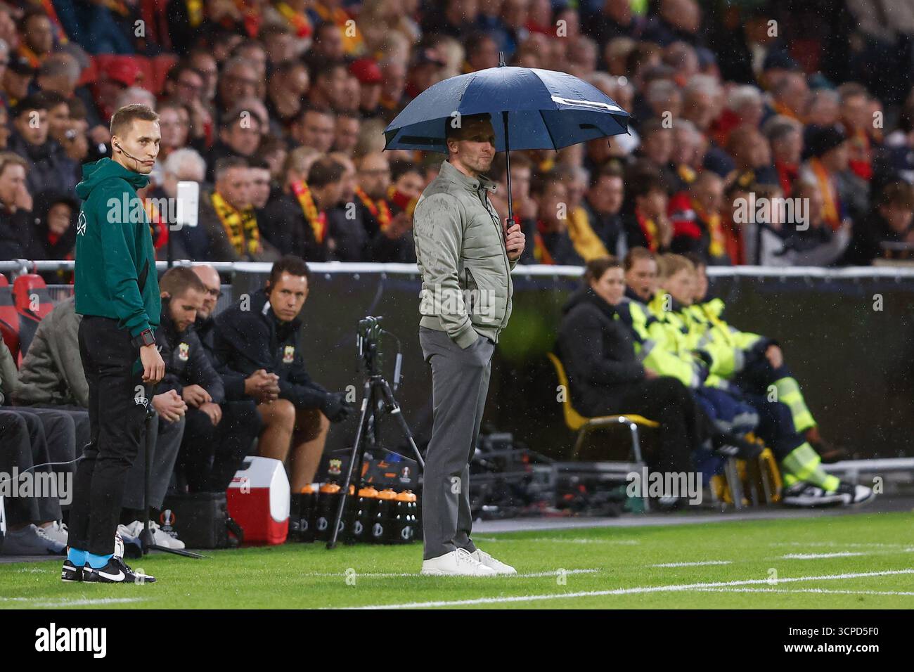 DEVENTER , 25-09-2025 , Stadium De Adelaarshorst , season 2025 / 2026 ...