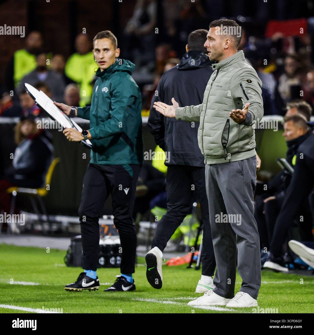 DEVENTER - Go Ahead Eagles coach Melvin Boel during the Europa League ...