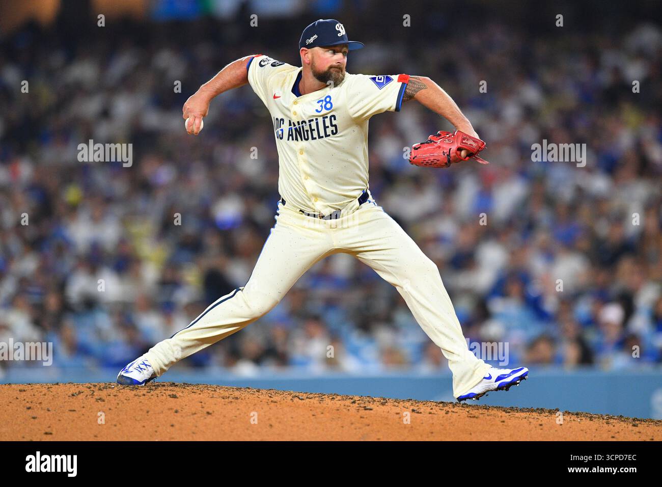 LOS ANGELES, CA - SEPTEMBER 20: Los Angeles Dodgers pitcher Kirby Yates ...