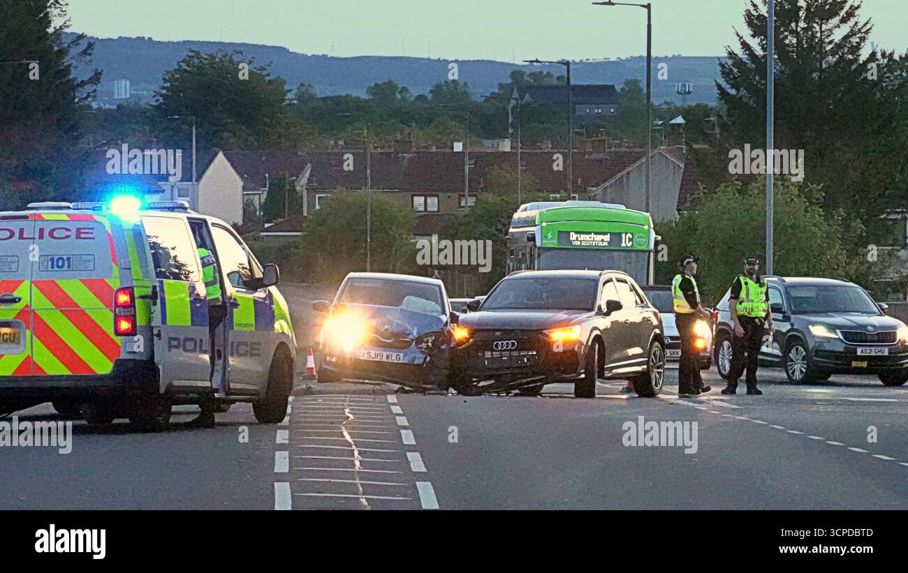 Glasgow, Scotland, UK. 25th September, 2025. Car crash near Drumchapel ...