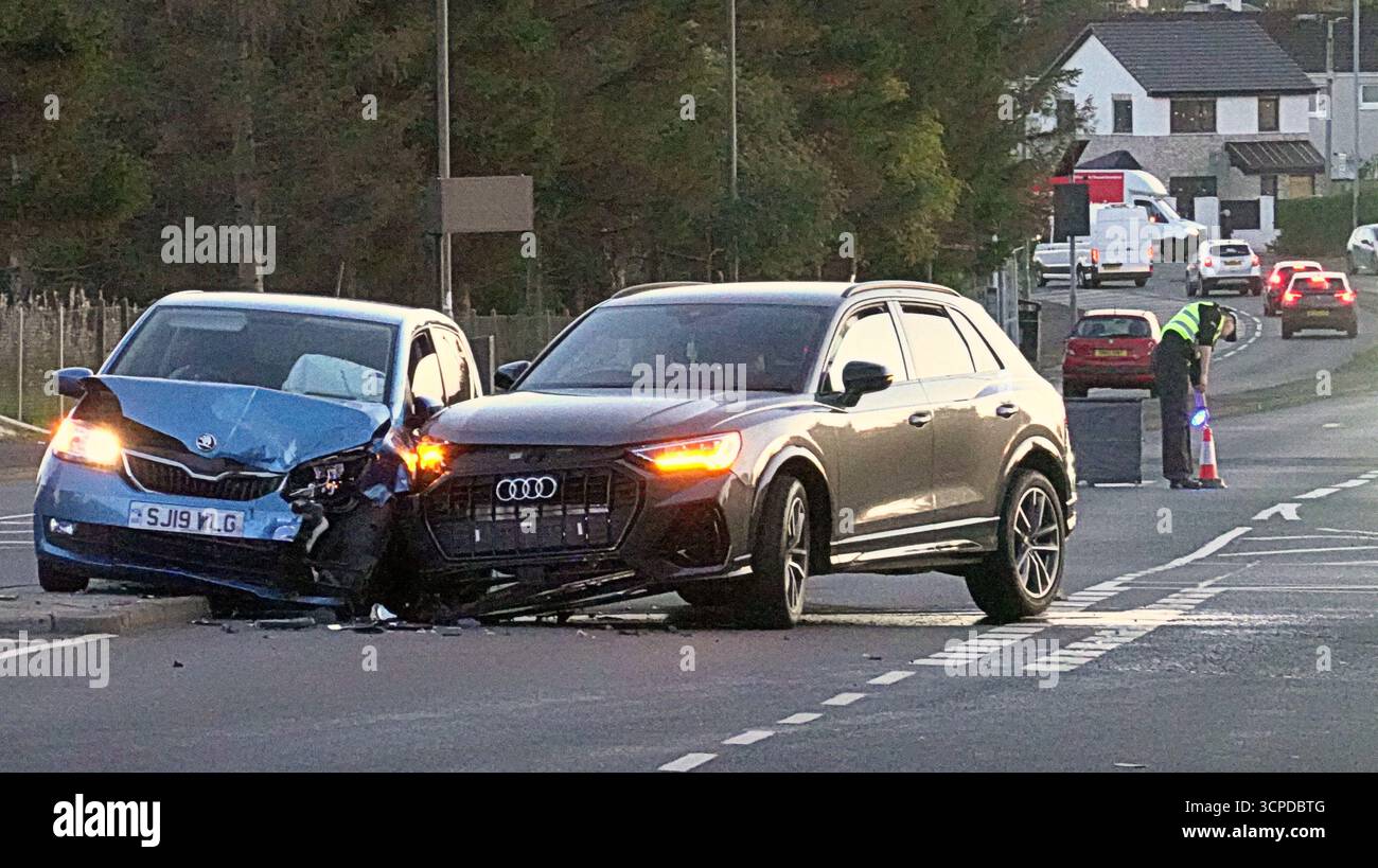 Glasgow, Scotland, UK. 25th September, 2025. Car crash near Drumchapel ...