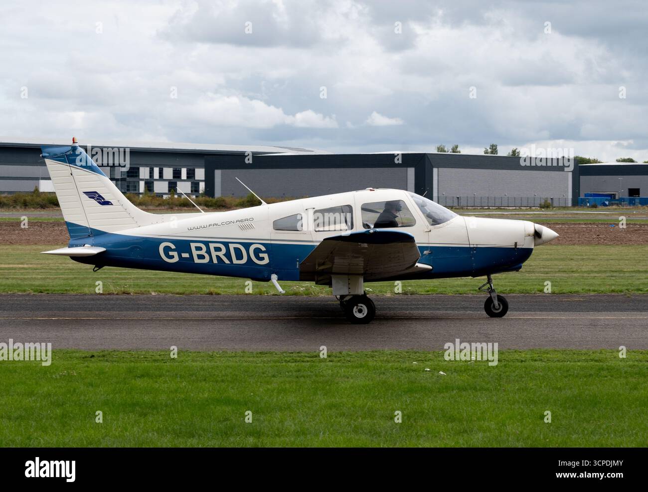 Piper PA-28-161 Cherokee Warrior II at Wellesbourne Airfield ...