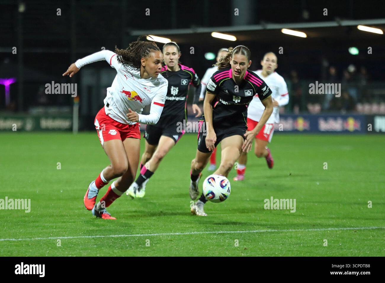 Lisa Baum (11, RB Leipzig) Fu?ball, Google Pixel Frauen-Bundesliga ...