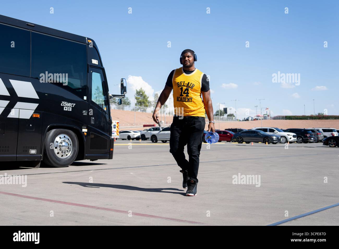 Arizona Cardinals defensive end Calais Campbell arrives to State Farm ...