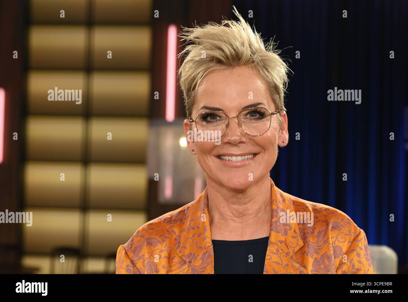 Moderatorin Inka Bause zu Gast in der 750. Ausgabe der WDR Talkshow ...