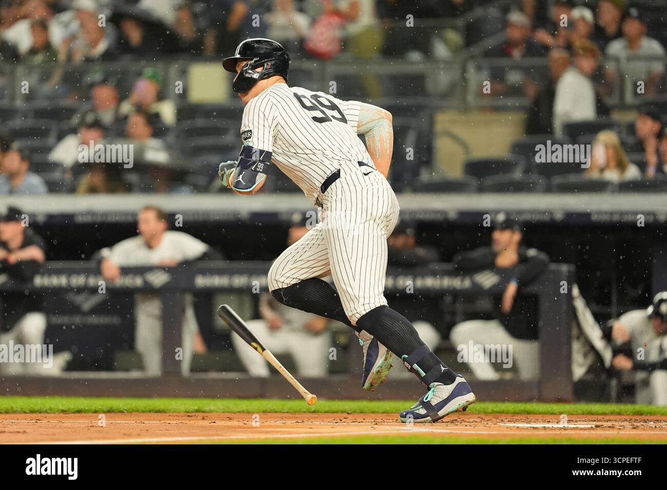 BRONX, NY - SEPTEMBER 25: New York Yankees Right Fielder Aaron Judge ...