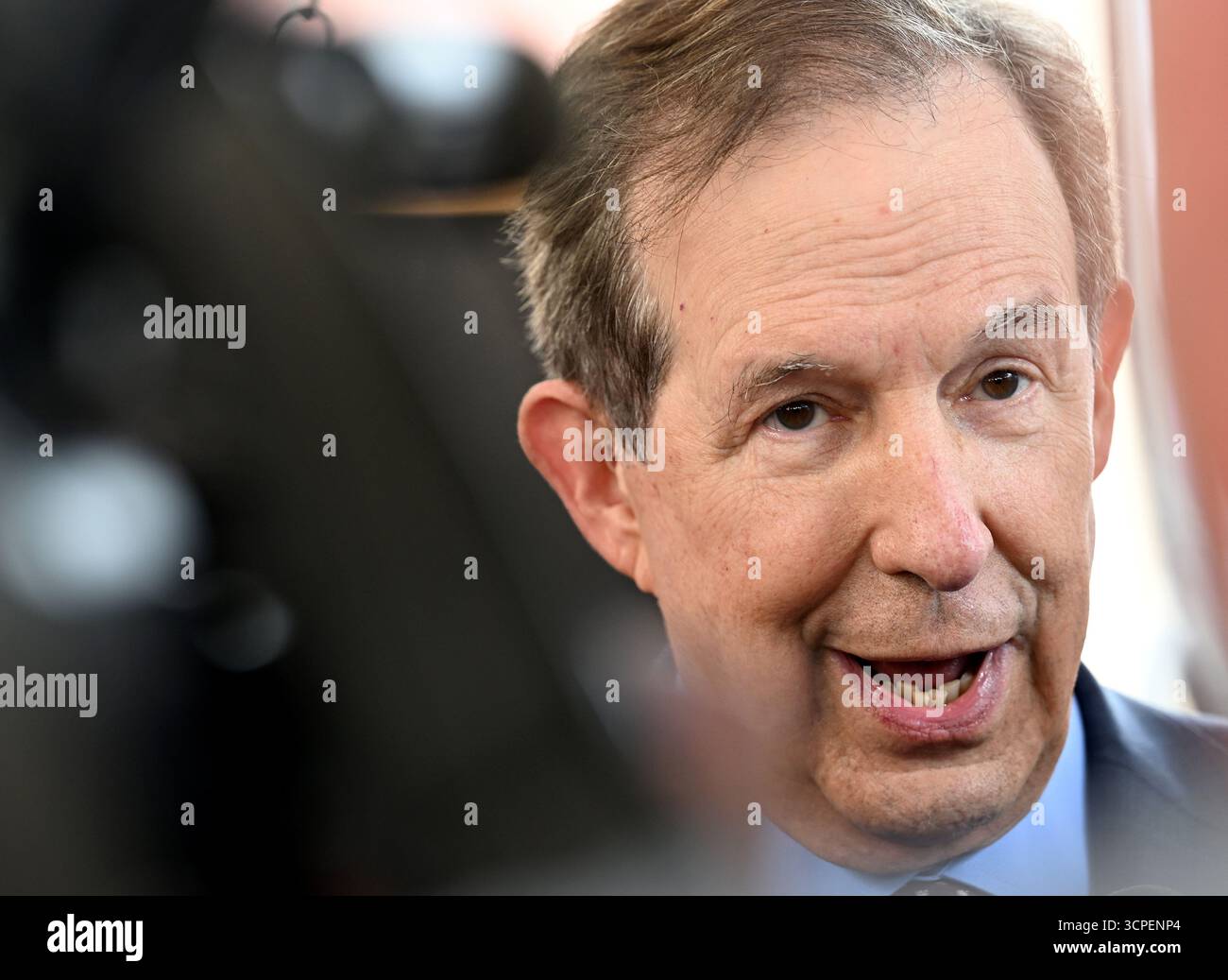 Television Journalist Chris Wallace does interviews at his Star ...
