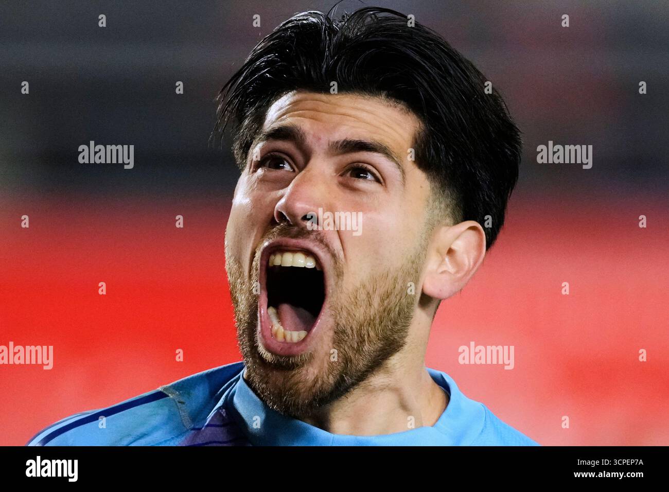 Goalkeeper Agustin Rossi of Brazil's Flamengo celebrates defeating ...