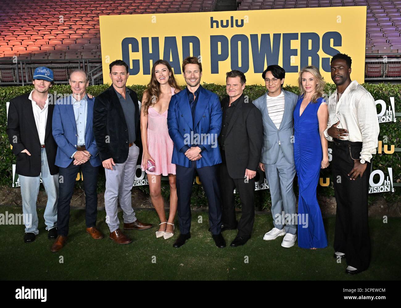 Colton Ryan, Toby Huss, Clayne Crawford, Perry Mattfeld, Glen Powell ...