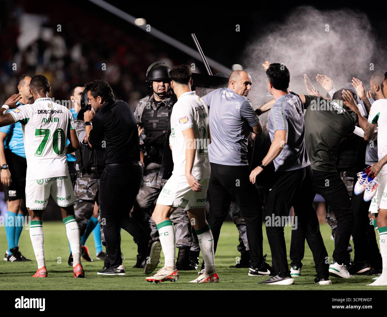GO - GOIANIA - 09/25/2025 - BRAZILIAN B 2025, ATLETICO-GO x AMERICA-MG ...